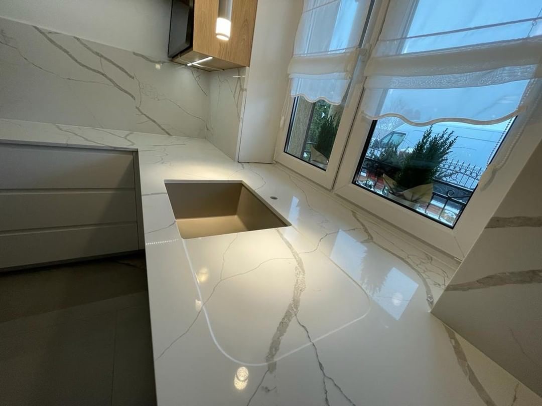 Calacatta Venato Quartz - Diy kitchens Worktop
